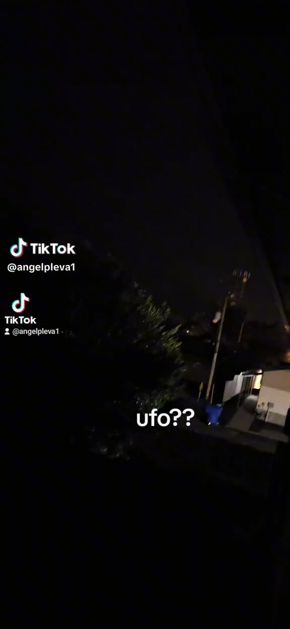 Intriguing UFO Sightings: Electrifying Flying Objects Mimic ‘Cube ...