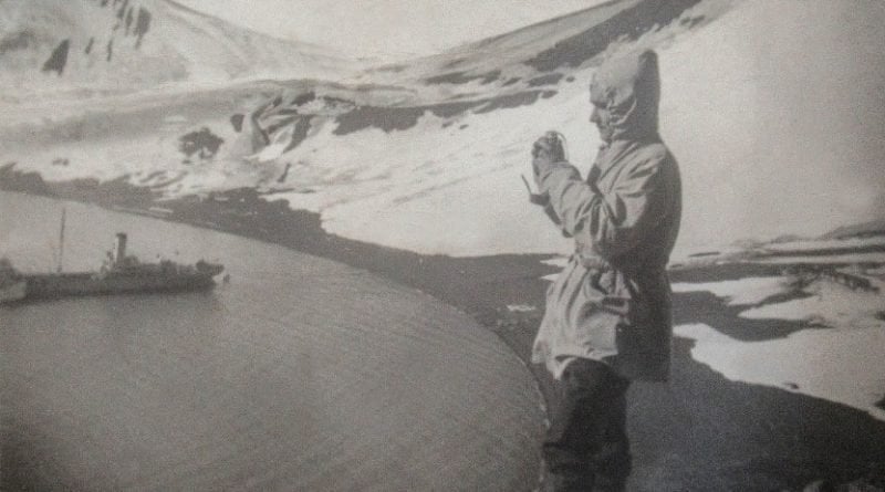 Unraveling the Mysteries: The Fascinating UFO Sighting Over Roberts ...